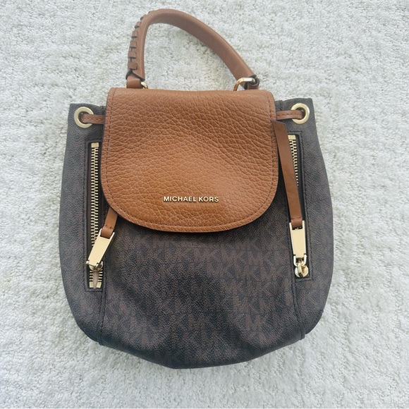 Michael Kors | Bags | Michael Kors Mini Bag | Poshmark